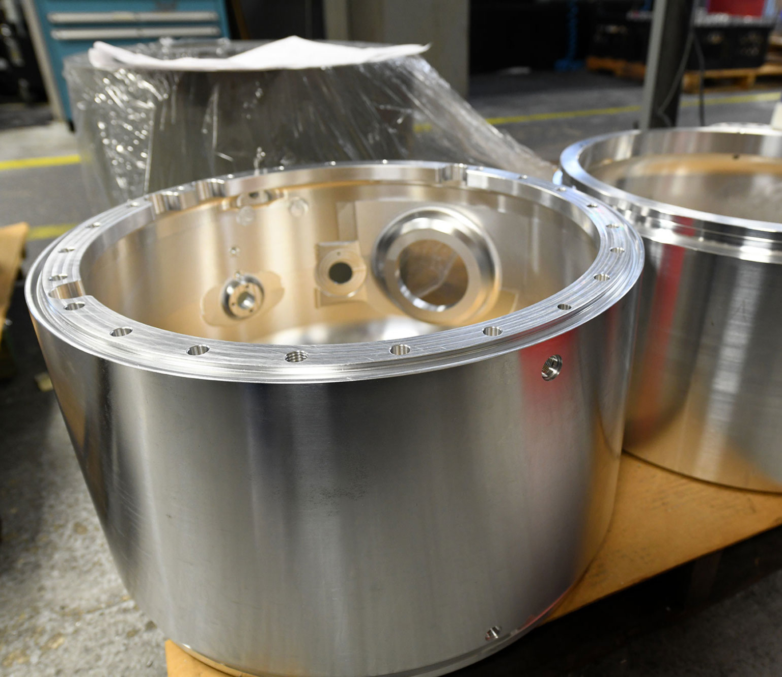 Aircraft Electronic Enclosure Manufacturing - JET HELSETH